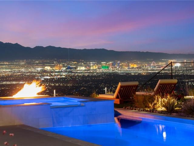 571 Overlook Rim Drive