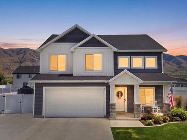 571 S 690 E, Hyrum, UT 84319
