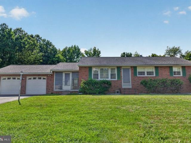 571 Salem Church Rd, Newark, DE 19702