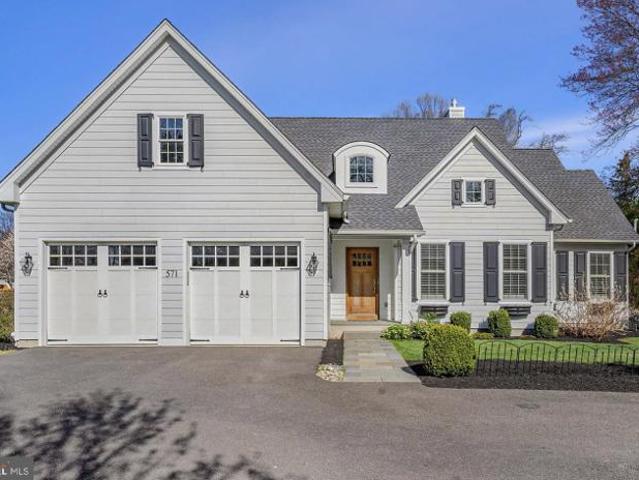571 Skippack Pike, Blue Bell, PA 19422