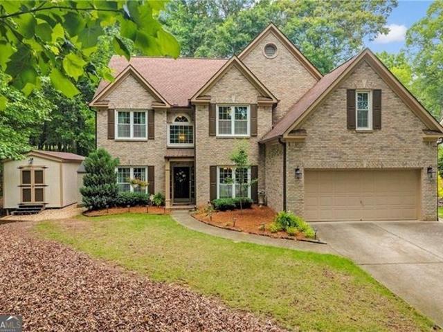 5724 Newberry Point Dr, Flowery Branch, GA 30542