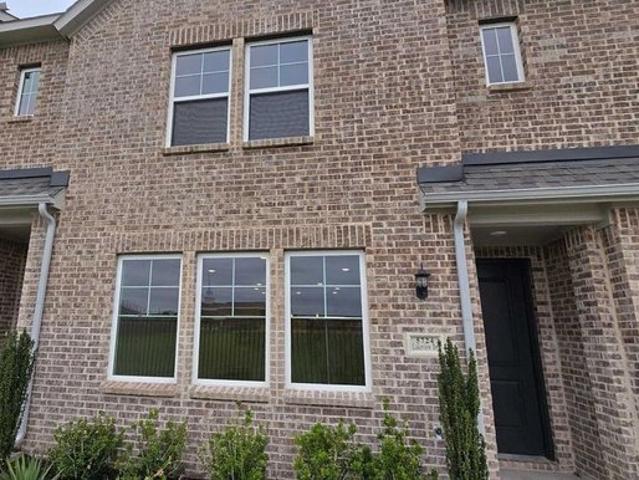 5724 Lakeview Dr, Watauga, TX 76148