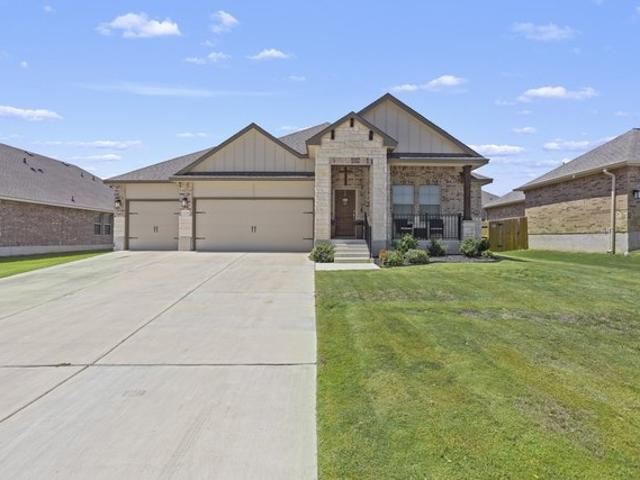 5724 St Charles Dr, Belton, TX 76513