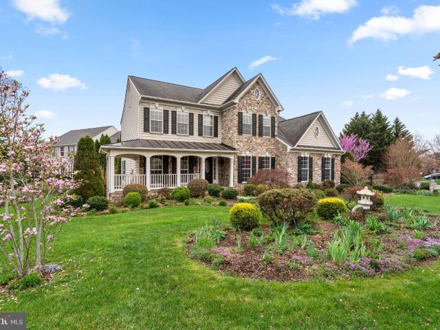 5725 Caribbean Ct, Haymarket, VA 20169 | MLS #VAPW2114 | Compass