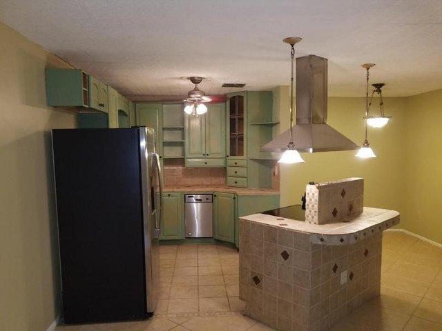 5725 Fernley Dr E Apt 7, West Palm Beach, FL 33415