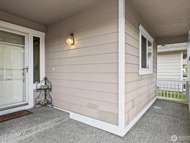5725 st Place NE