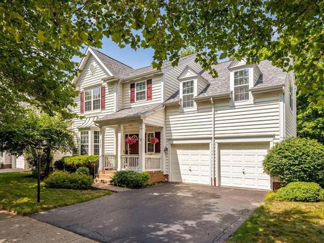5725 Triplett Sq, New Albany, OH 43054