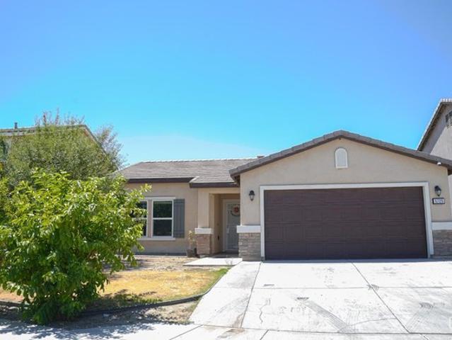 5725 Winnipeg Dr, Bakersfield, CA 93313