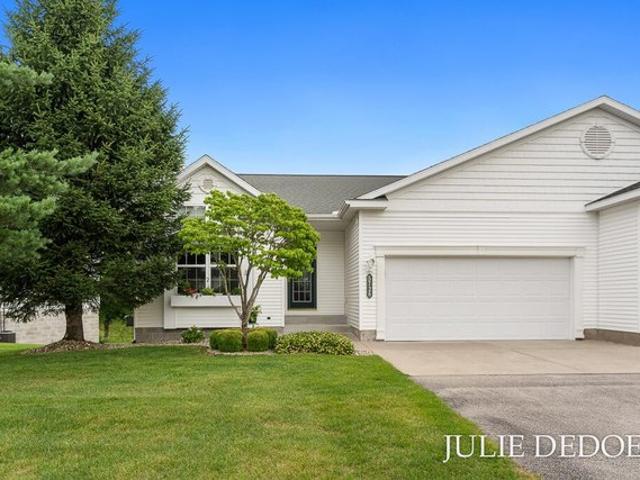 5726 N Turning Leaf Way, Fruitport, MI 49415