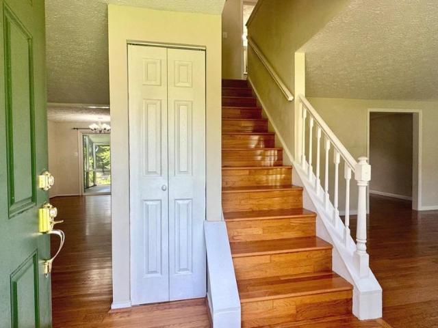 5726 Oak Fern Court