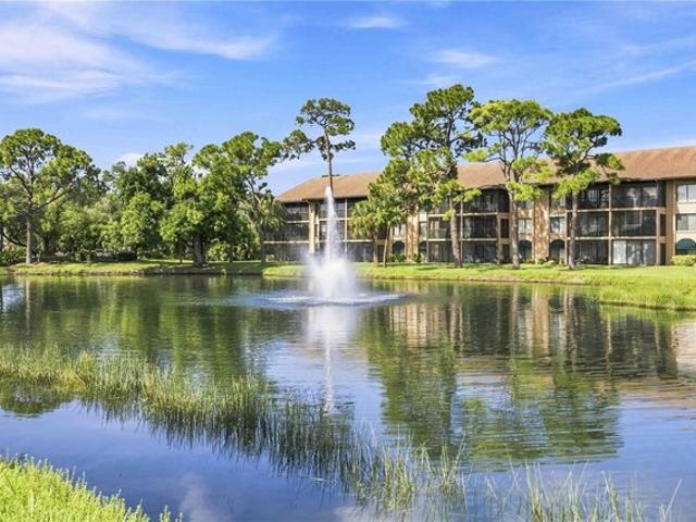 5726 Ashton Lake Dr Unit 11, Sarasota, FL 34231