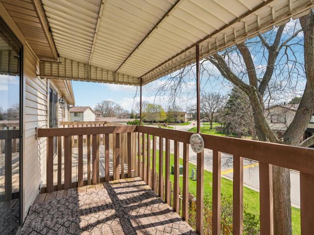 5726 Cambridge Ln, Unit 4