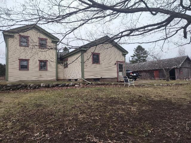 5726 Lyons Rd, Spring Prairie, WI 53105 | MLS #1953 | Compass