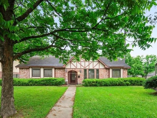 5727 Arbor Vitae Dr, Houston, TX 77092