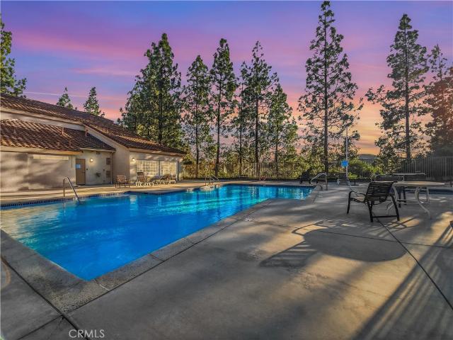 5728 Oak Bend Ln, Unit 202, Oak Park, CA 91377 | MLS #CV26034