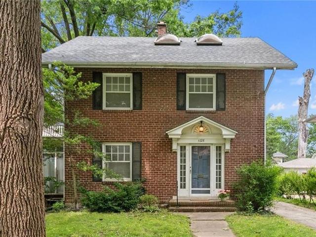 5728 Rockhill Rd, Kansas City, MO 64110