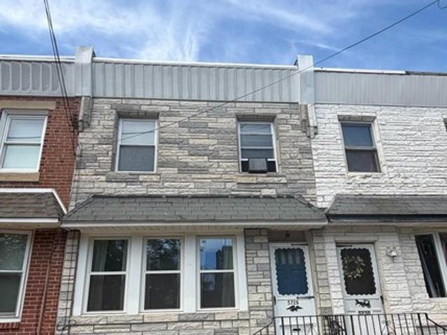 5728 Walker St, Philadelphia, PA 19135