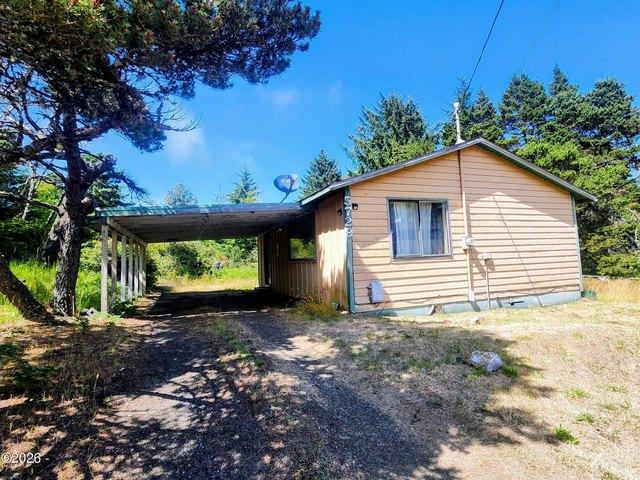 5729 NW Pacific Coast Hwy, Seal Rock, OR 97376