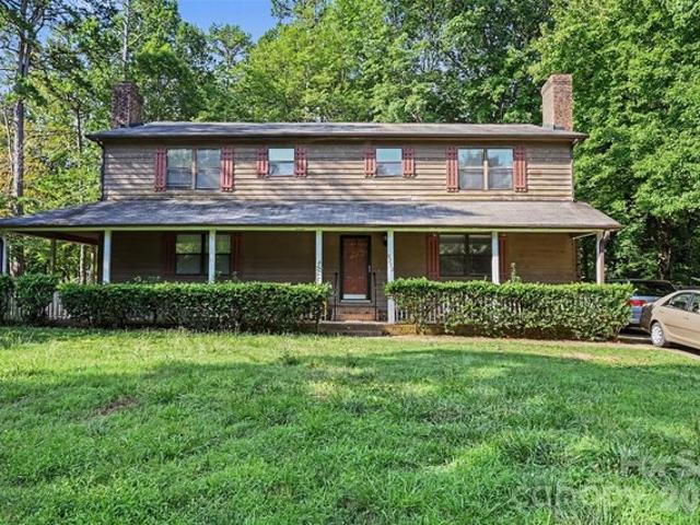 5729 Brickstone Dr, Charlotte, NC 28227