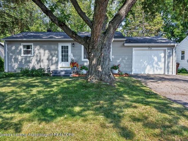 5729 Hilliard Rd, Lansing, MI 48911