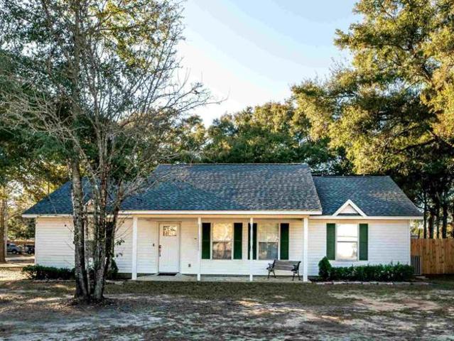 5729 Rolling Hills Dr, Milton, FL 32570