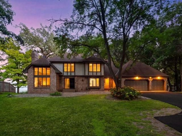 5720 Oakview Ln N, Plymouth, MN 55442