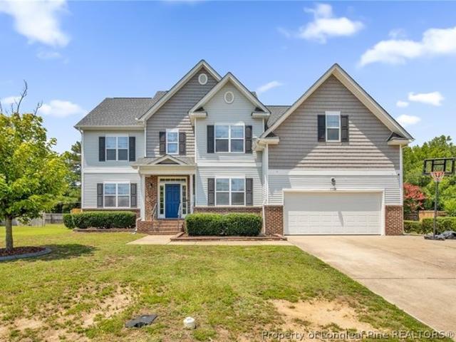 5720 Gentleman Dr, Hope Mills, NC 28348