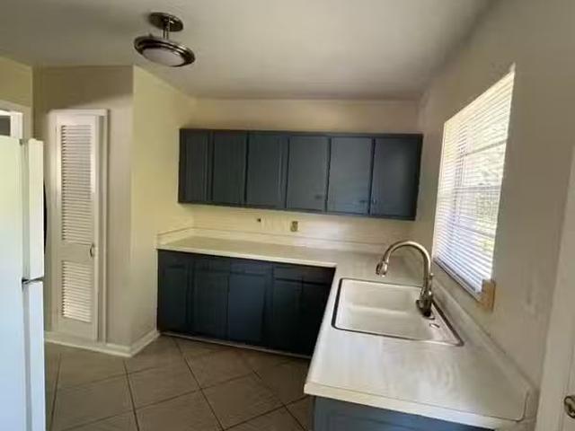 57214208 1041 Ne 20th Pl
