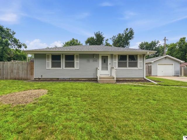 5721 Otoe St, Lincoln, NE 68506