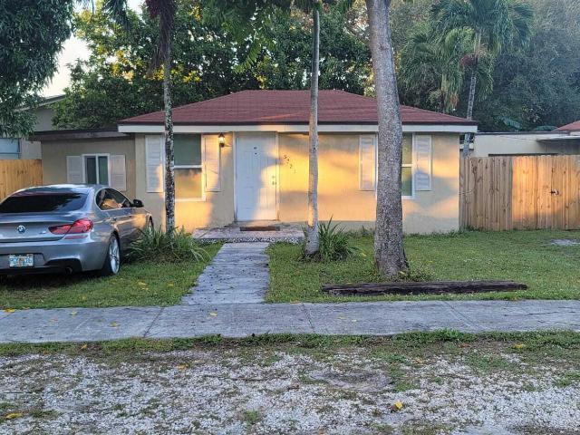 5721 Fillmore St, Hollywood, FL 33021 | MLS #B26015 | Compass