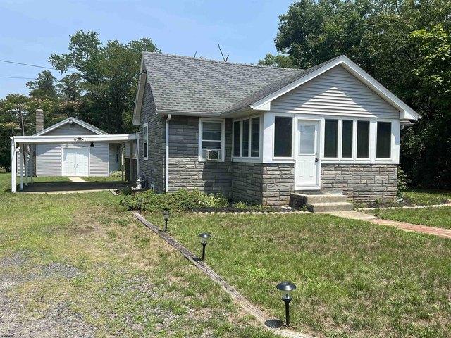 5721 2nd St, Mays Landing, NJ 08330