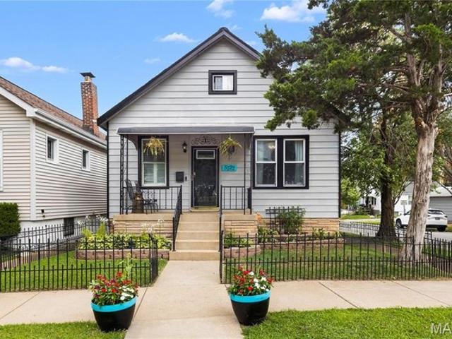 5722 Morganford Rd, Saint Louis, MO 63116
