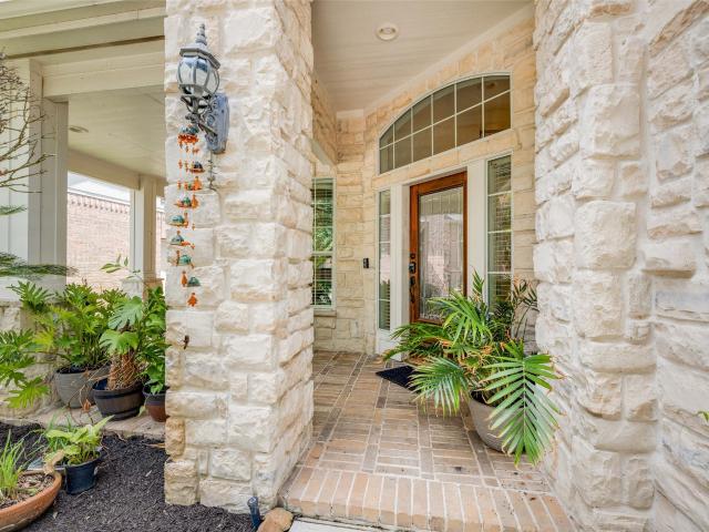 5722 Ballina Canyon Ln, Houston, TX 77041 | MLS #92455 | Compass