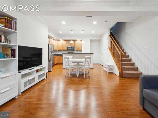 5722 Callcott Way A, Alexandria, VA