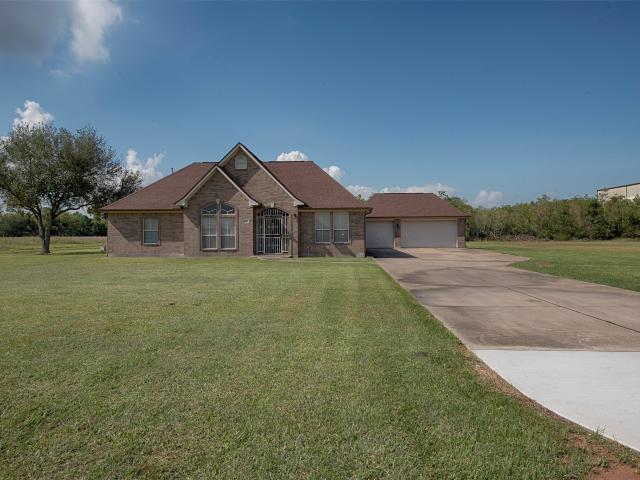 5722 Delany Rd, Hitchcock, TX 77563 | MLS #49065
