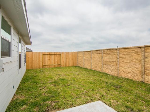5722 Plantation Forest Dr, Katy, TX 77449 | MLS #59667 | Compass