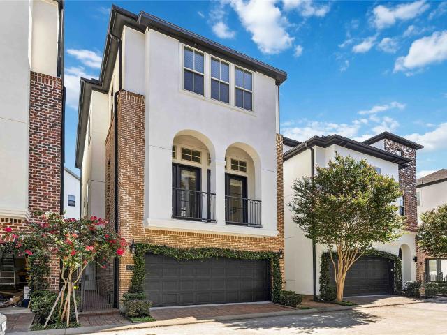 5723 Arabelle Lake