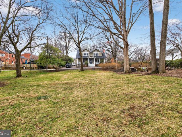 5723 27th St N, Arlington, VA 22207 | Compass