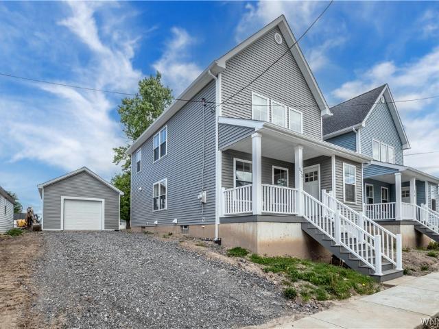 572 Adams St Street
