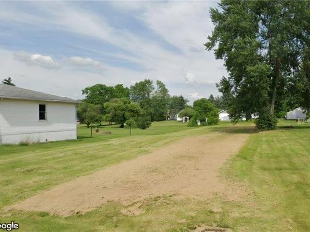 572 Bendle Ave, Shelby, OH 44875