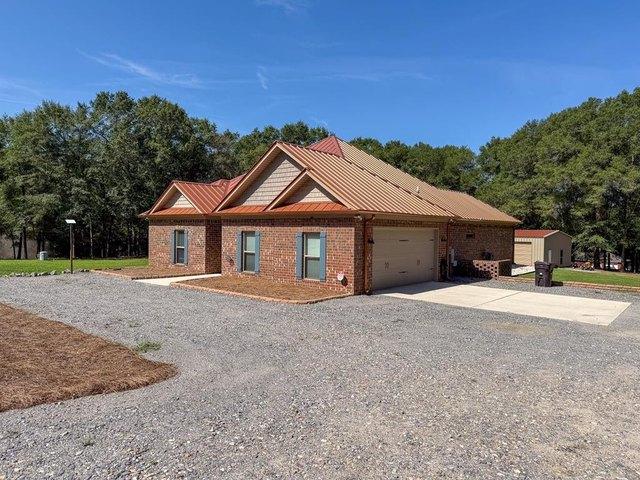 572 Doe Run Dr, Newton, AL 36352