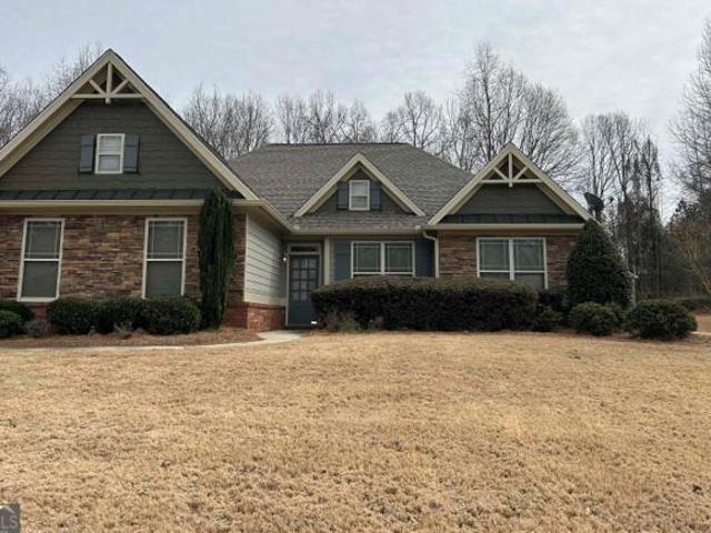 572 Lake Crest Dr, Jefferson, GA 30549