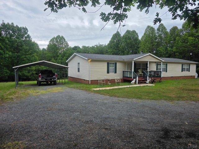 572 Leonard Ln, Gladys, VA 24554