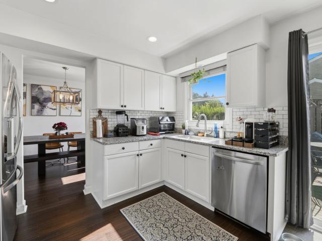 572 N Walnut Lane