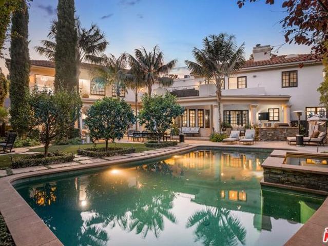 572 N Bundy Dr, Los Angeles, CA 90049