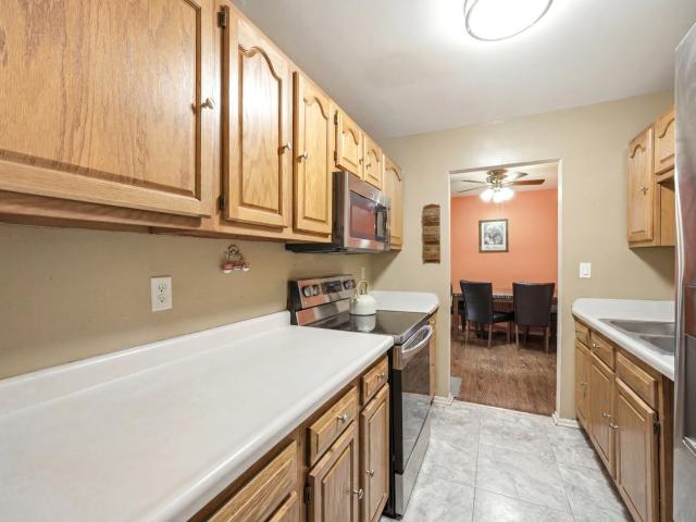 572 Somerset Lane # 2