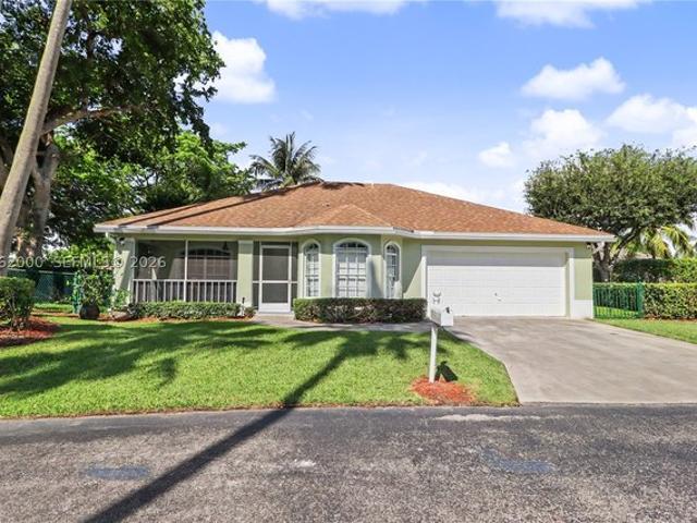 572 SE 18th Dr, Homestead, FL 33033