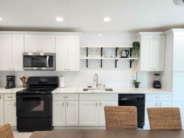 572 SE 20th Avenue, Unit #3, Deerfield Beach, US, FL