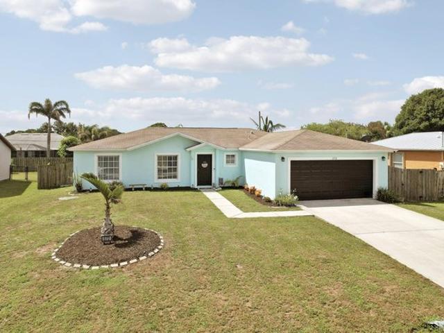 572 SW Bacon Ter, Port Saint Lucie, FL 34953