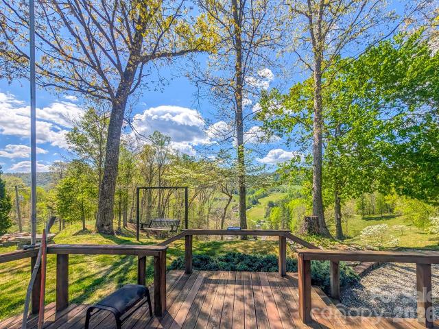 572 Pleasant Valley Road